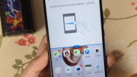 华为手机打开这个开关,就能一边聊天一边看电视,很实用!