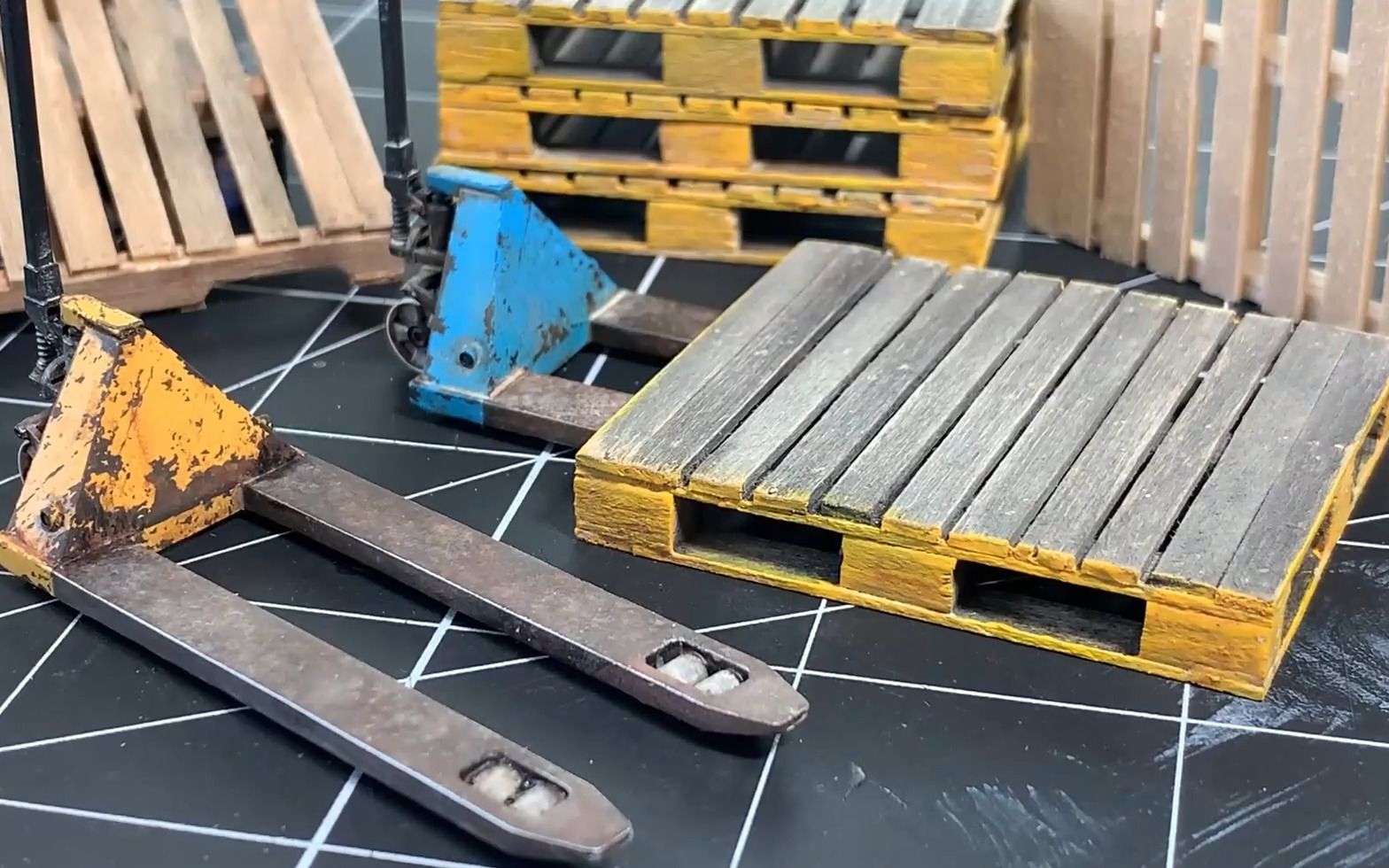 【局部精琢(托盘)——制作和绘制逼真的微型木托盘】【中字】【Smol ...