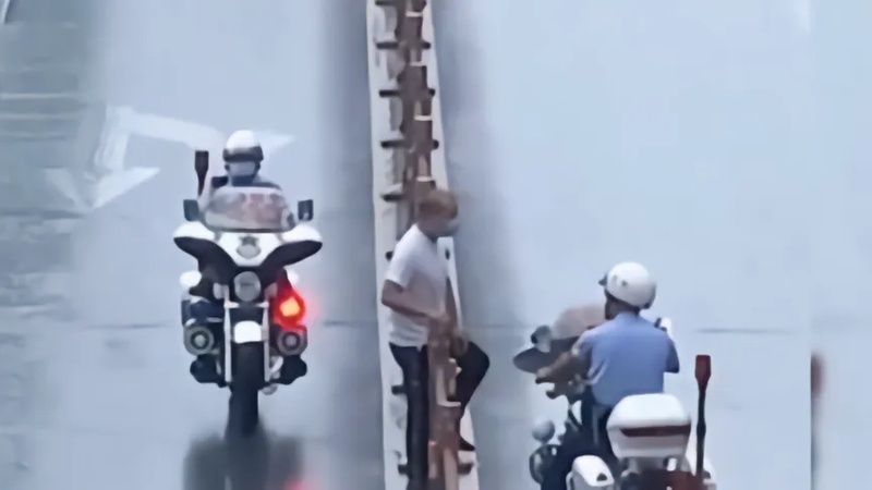 阻碍执法,冲撞执法人员,把人性执法当做软弱可欺,不可取