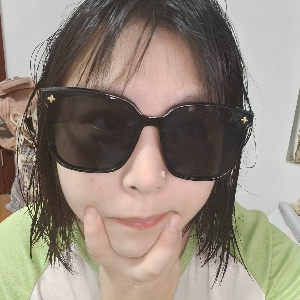 姚伴宛 