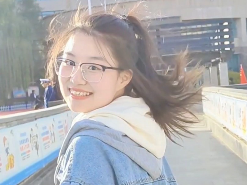 ...让我们以新思想为指引,以实际行动践行新青年的责任与担当,在新时代...