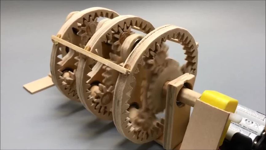 国外牛人制造的三组行星齿轮,大家发现什么不同了么