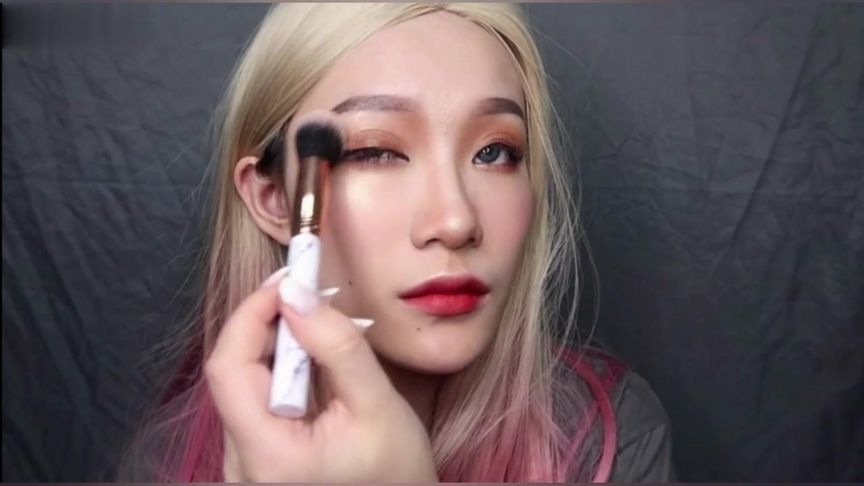 学完这套妆容,拍照轻松站c位,教你如何c位出镜妆容