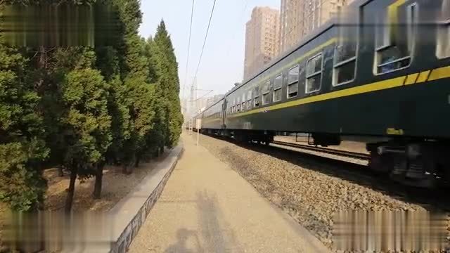 Up的铁路随拍2019年五一特别拍摄1--重现大连的真22B、25B绿皮车...