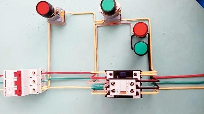 老电工讲解指示灯接法(停止灯),分享篇!