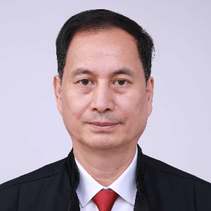 乌鲁木齐律师李刚 