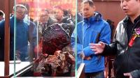 极品琥珀鉴赏: 血珀之王现身潘家园, 人家说给多少钱都不卖!