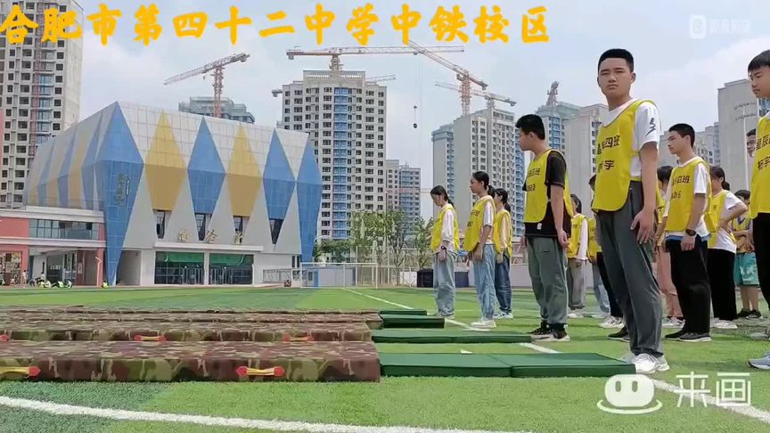 #鱼跃前滚翻课堂展示实录#记录校园时光
