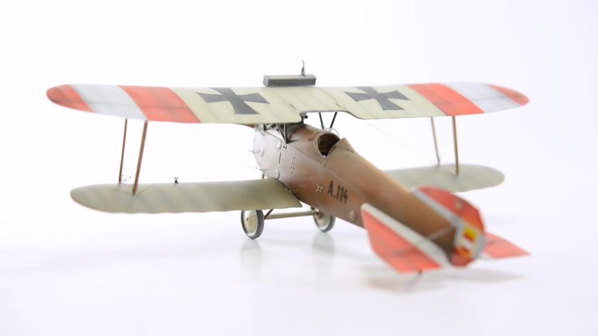 飞机模型制作Phoenix into the box.