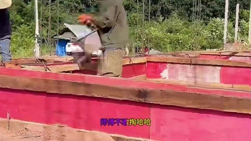 开始全面加固地圈梁模板七伯告诉三兄弟加固模板是支模最关键技术