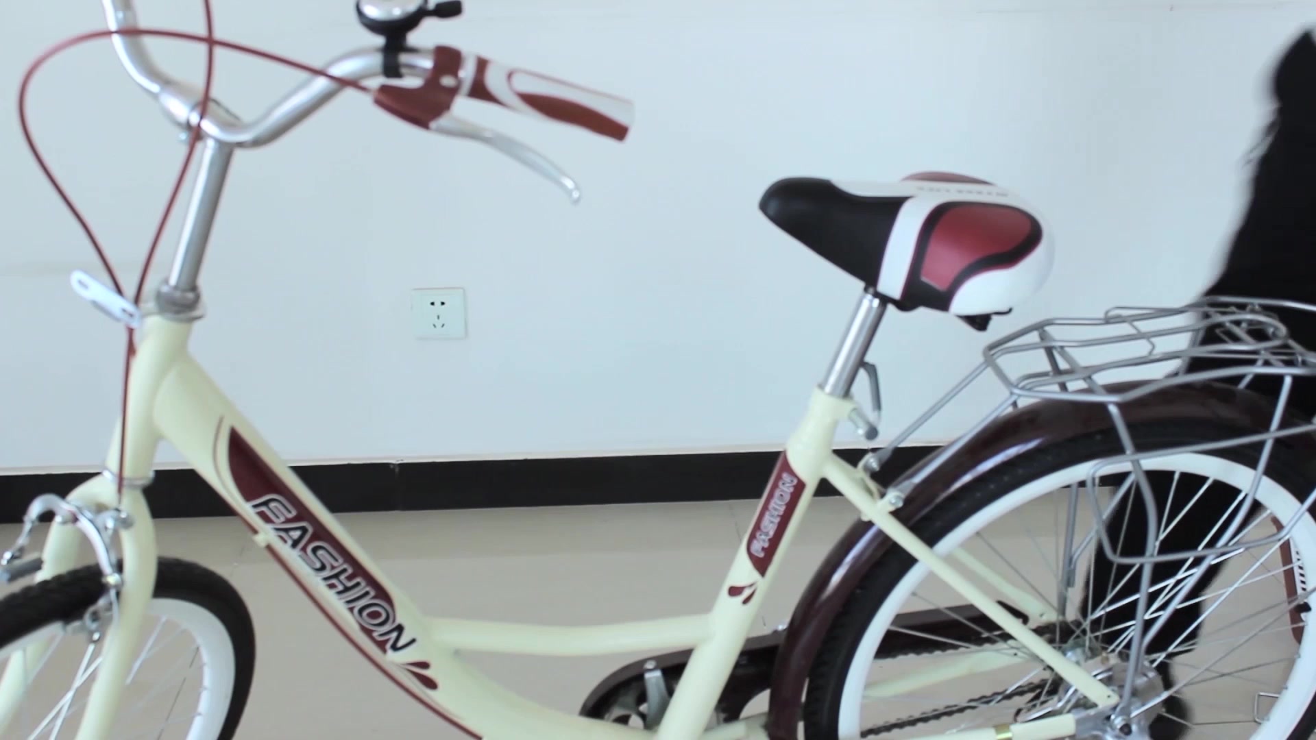 通勤自行车安装视频