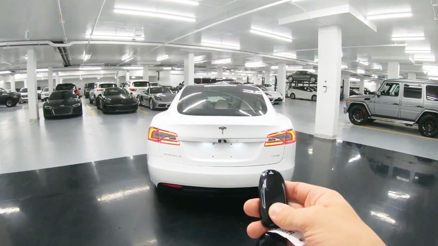 80多万电动车到底值不值,特斯拉models自动驾驶汽车