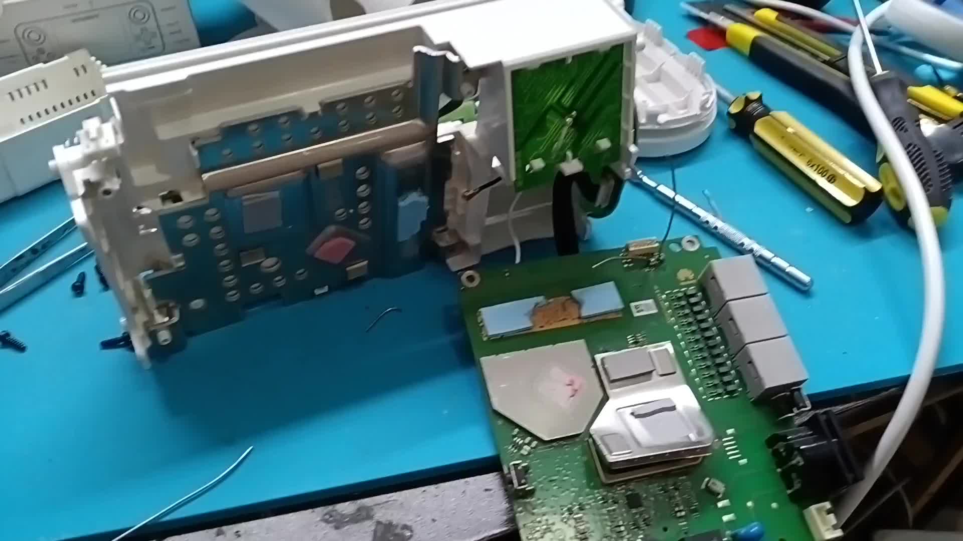 华为路由器不开机检修 路由器维修#技术分享 #芯片级维修 #电子技术 ...