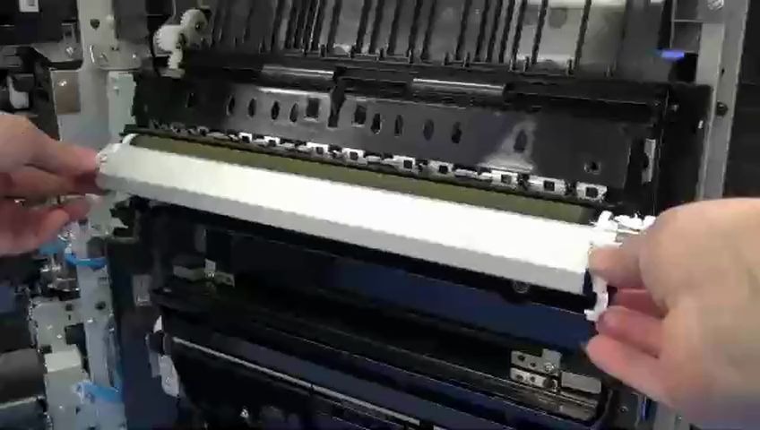 柯尼卡美能达287 转印辊更换
