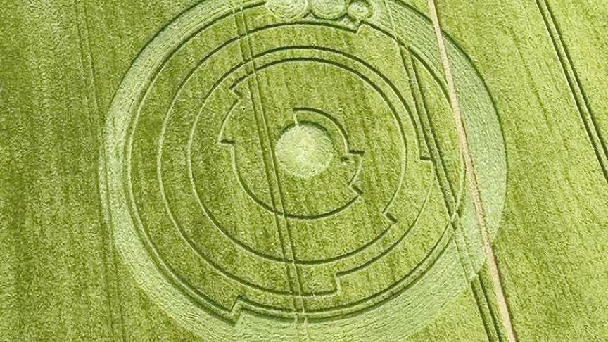 目前圆周率已经算到十万亿位,为什么超级电脑还在计算?