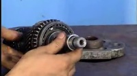 桑塔纳维修技术之4变速器与主减速器装配视频