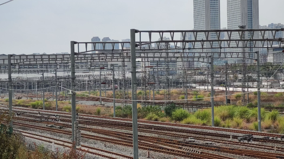 京渝标杆Z4次列车出重庆北站