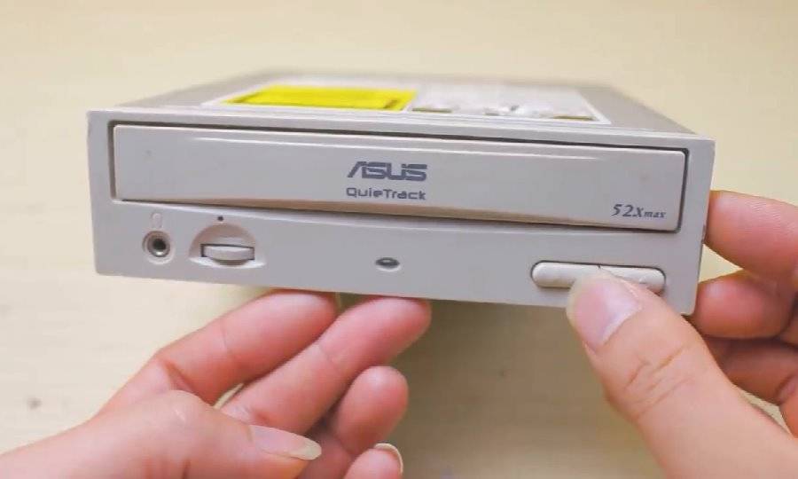 惠普 i5 2430如何拆卸光驱