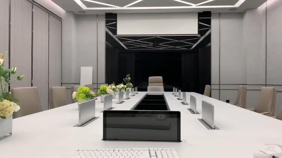 奇耐智能打造多功能视频会议室。