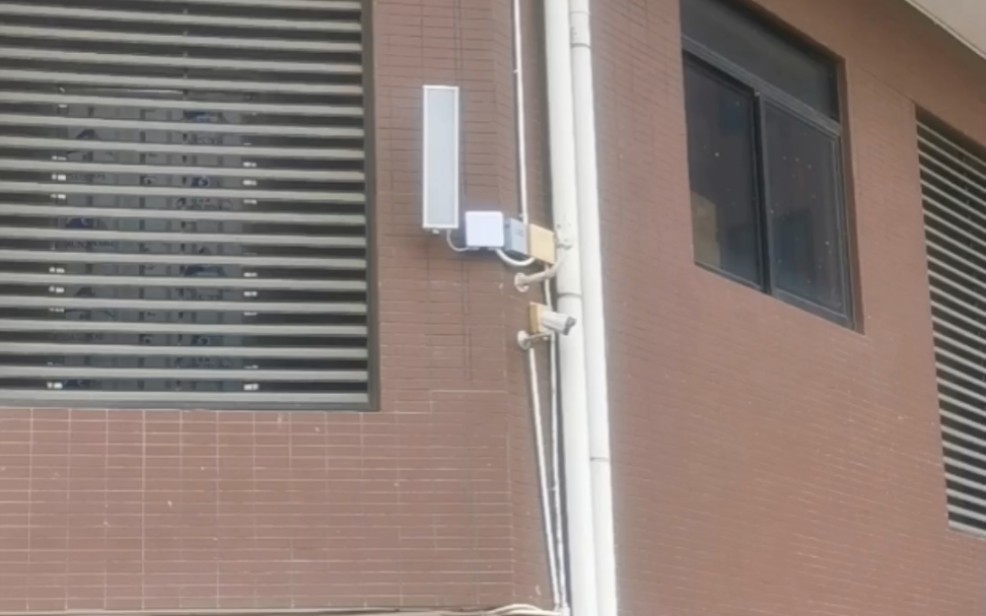 IP网络广播系统中网络音柱结合消防报警矩阵,实现紧急喊话广播,背景...