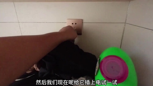西门子洗衣机不上锁,原来是这个插头掉了,这个怎么会掉呢