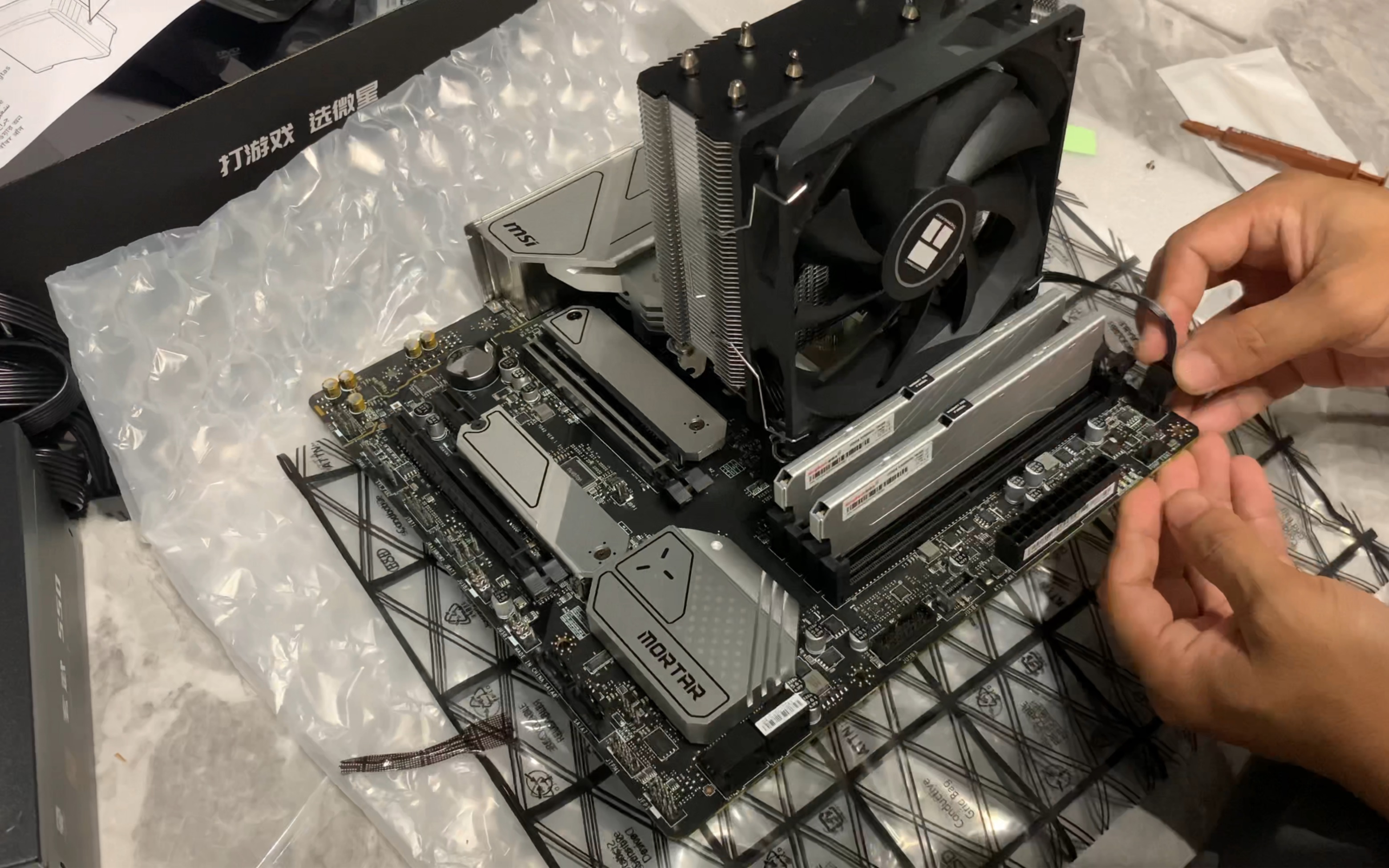 帮人组装两台修图用电脑主机