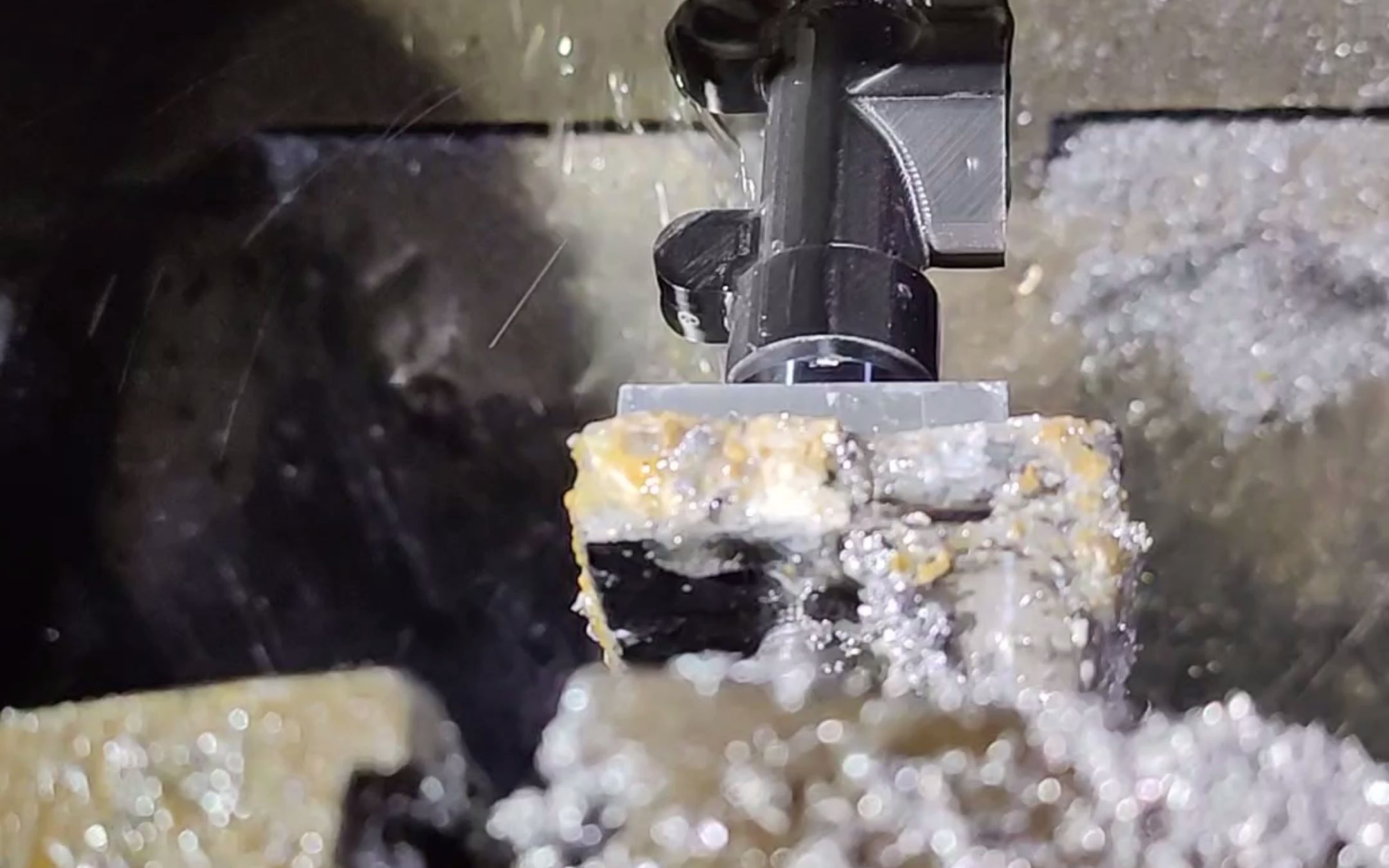 我说我干机加工累了想去按个摩。(手板模型)