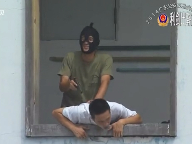 利剑出鞘:2014年广东公安反恐实战演练,全程高燃!
