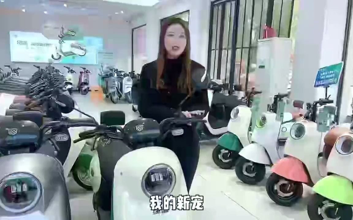 ...价格冰点,绿源MODA龟5个大电池直购价2499元绿源液冷电动车,一部...