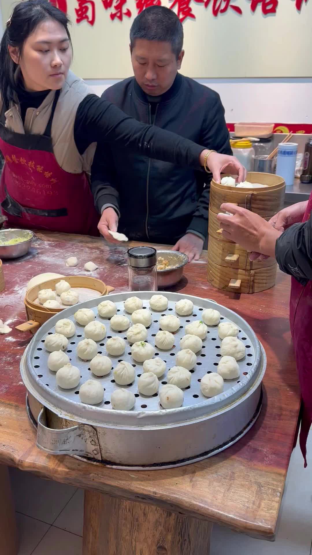 学做早餐技术培训班哪里好?成都早餐包子技术培训学校比较好