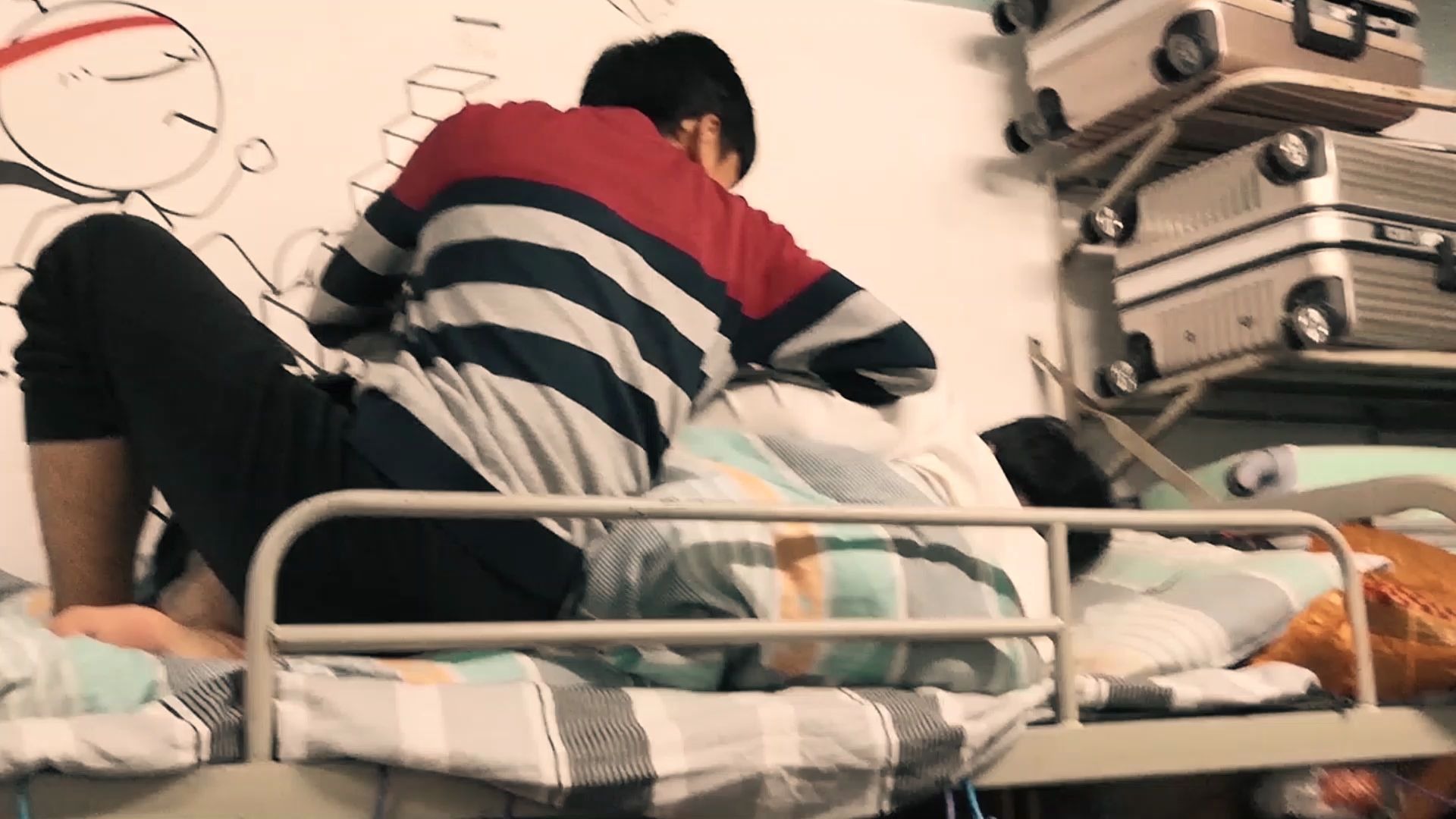 宿舍里的一次打架,惊?(女生慎入)