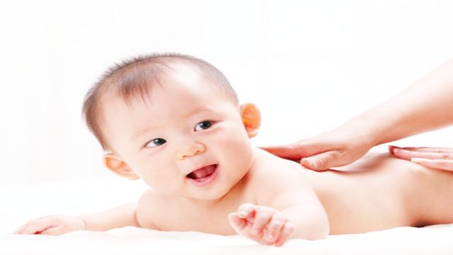 小儿推拿「捏脊」手法视频!快收藏!