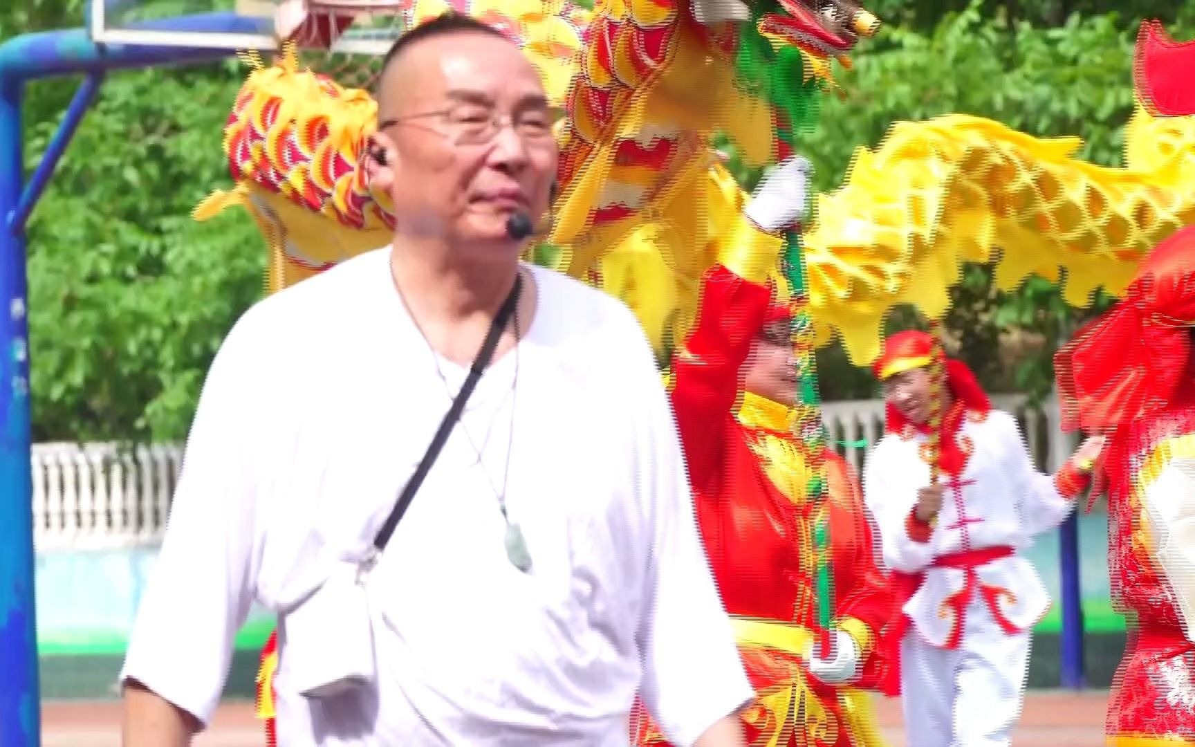 勉县新铺镇初级中学 传承非遗进校园——五节龙