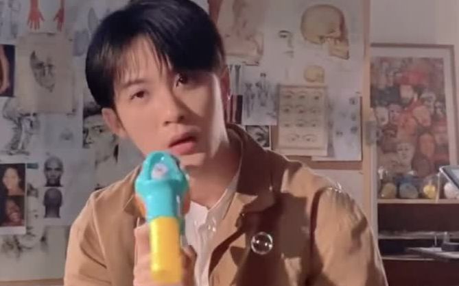 《猎罪图鉴》花絮:当幼稚鬼檀健次拿了新玩具,千万别让你的男朋友玩...