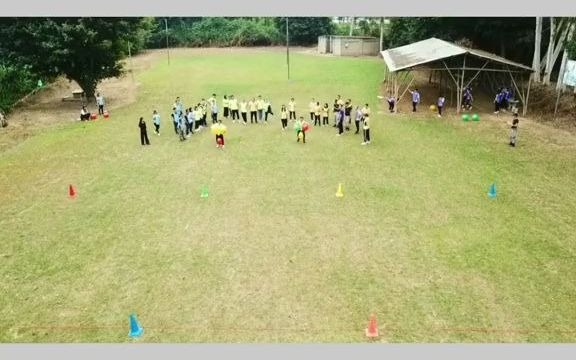 85. #团建游戏 #年会游戏 #户外拓展 #企鹅漫步 趣味运动会玩这个接力,...