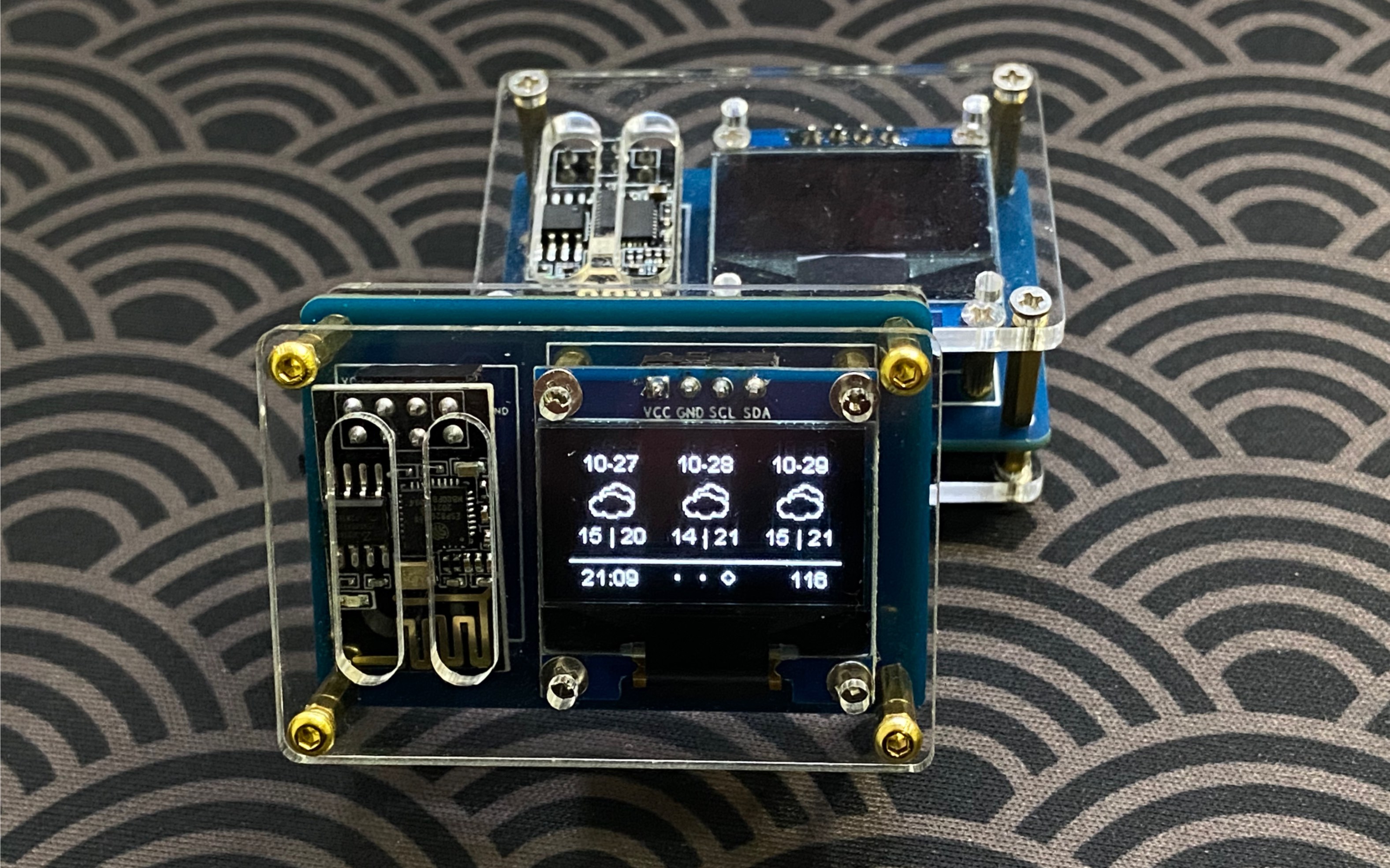 OLED+ESP8266太极创客天气时钟改版