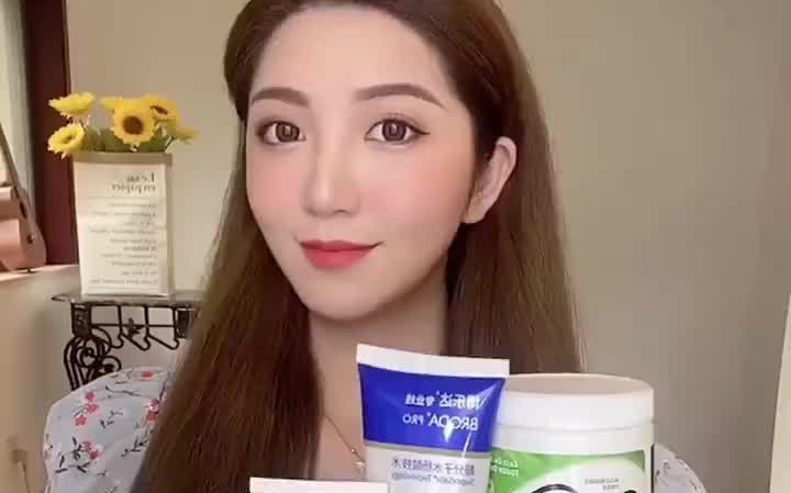 ...加速皮肤新陈代谢,从新激活我们健康的皮肤,使我们皮肤产生新的细胞