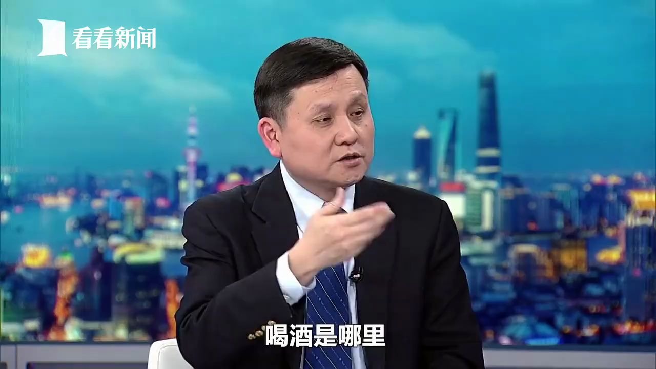 喝酒、蒸桑拿能防新型冠状病毒肺炎? 张文宏:纯属无稽之谈!