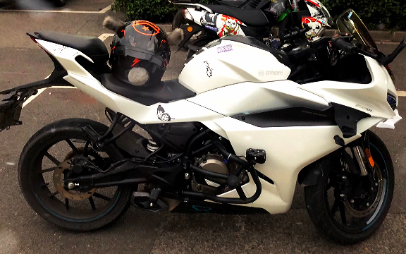 限成都地区想考摩托车驾照的赶紧来,极速班1天拿,当天来当天回就成,...