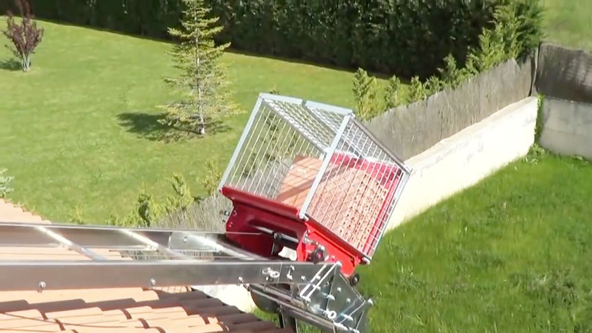 房顶上的电动轨道运输小车,繁重的体力活都交给它吧