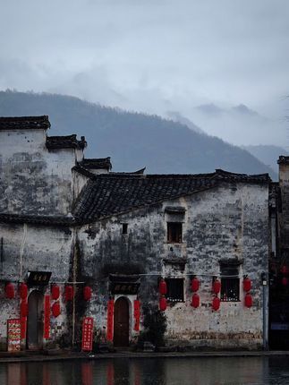 「宏村拍照第一视角」在雨天把江南水乡拍出水墨画的韵味