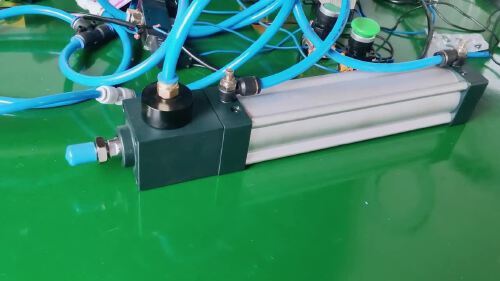 自锁气缸,任意位置停止,想停就停,操作方便,填补气缸任意位停止的空白