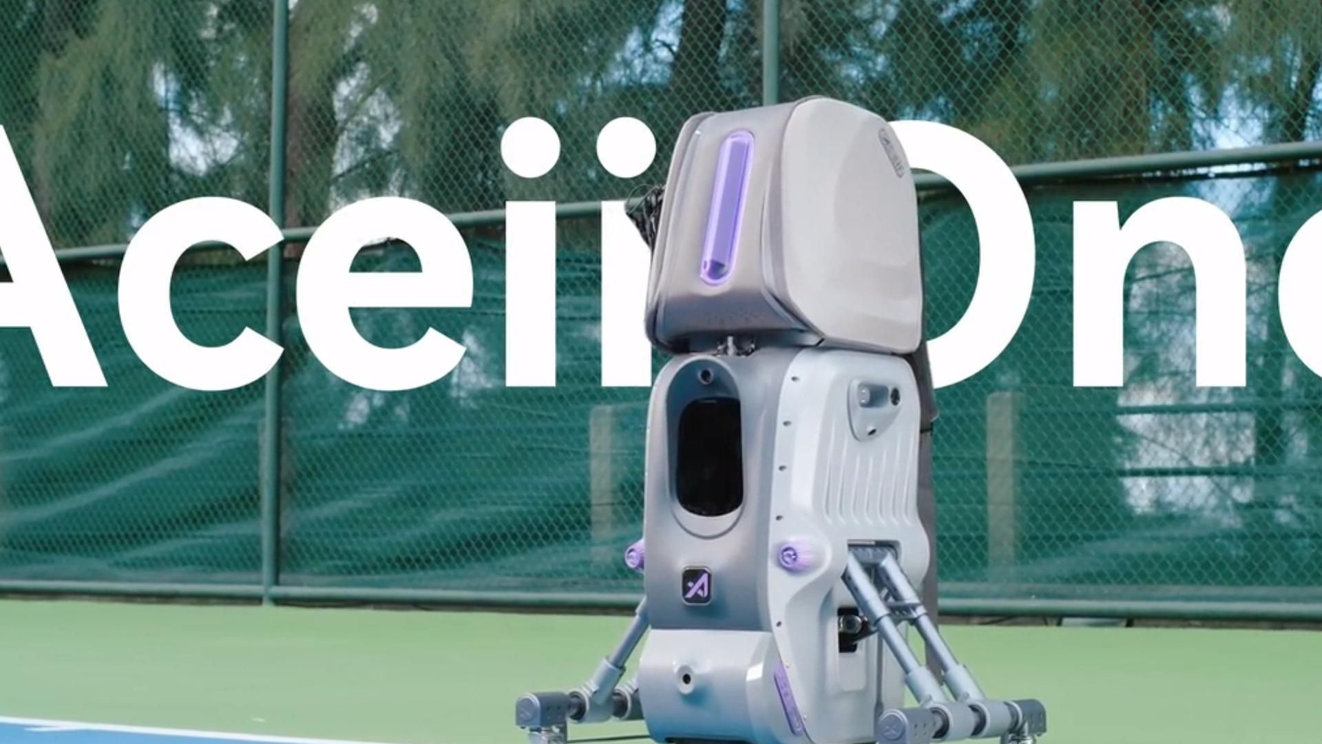 AI教练+打球伙伴!这台机器人陪你打网球|Kickstarter爆款众筹项目