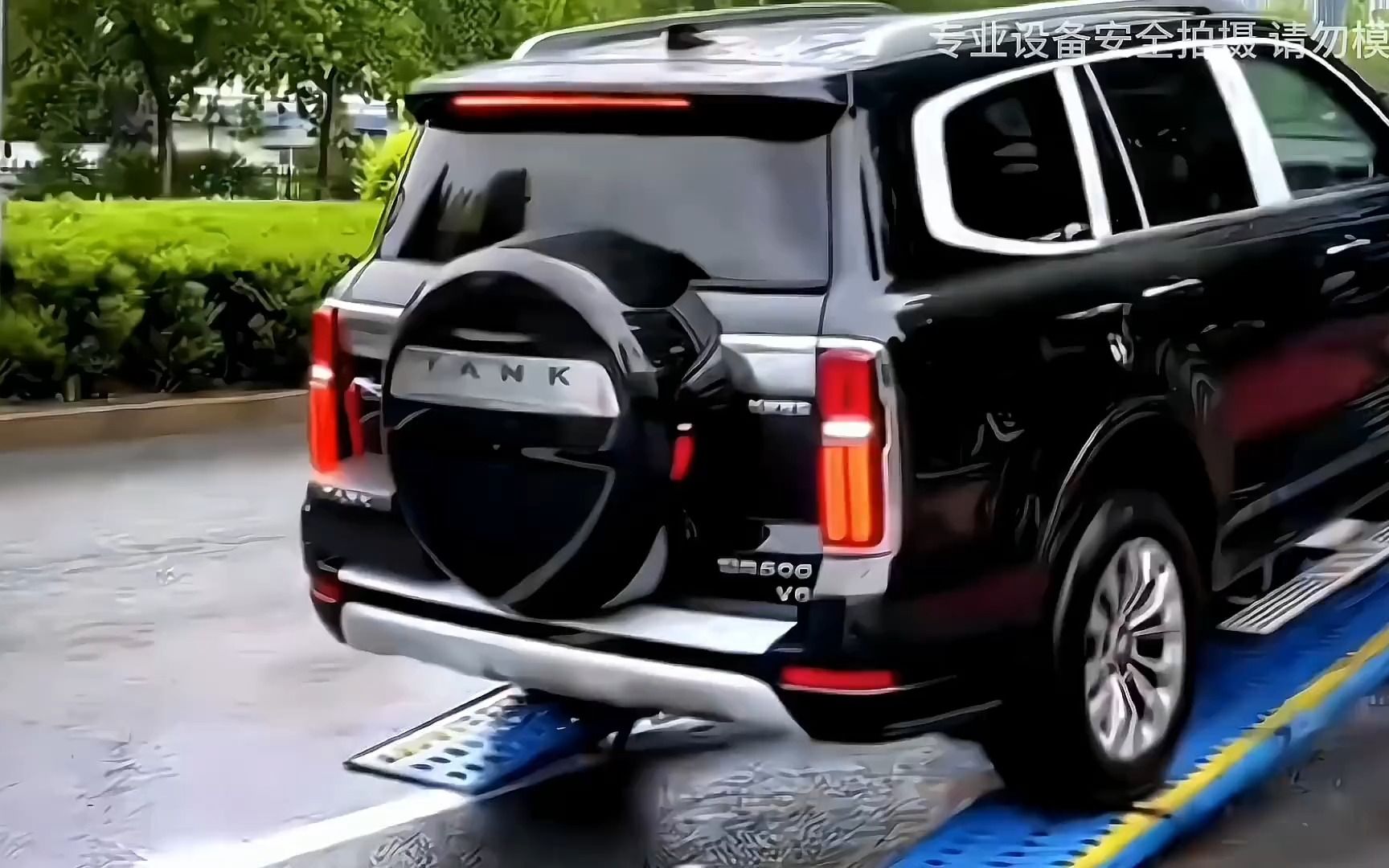 2023款坦克500运动版车型详细介绍及落地价参考