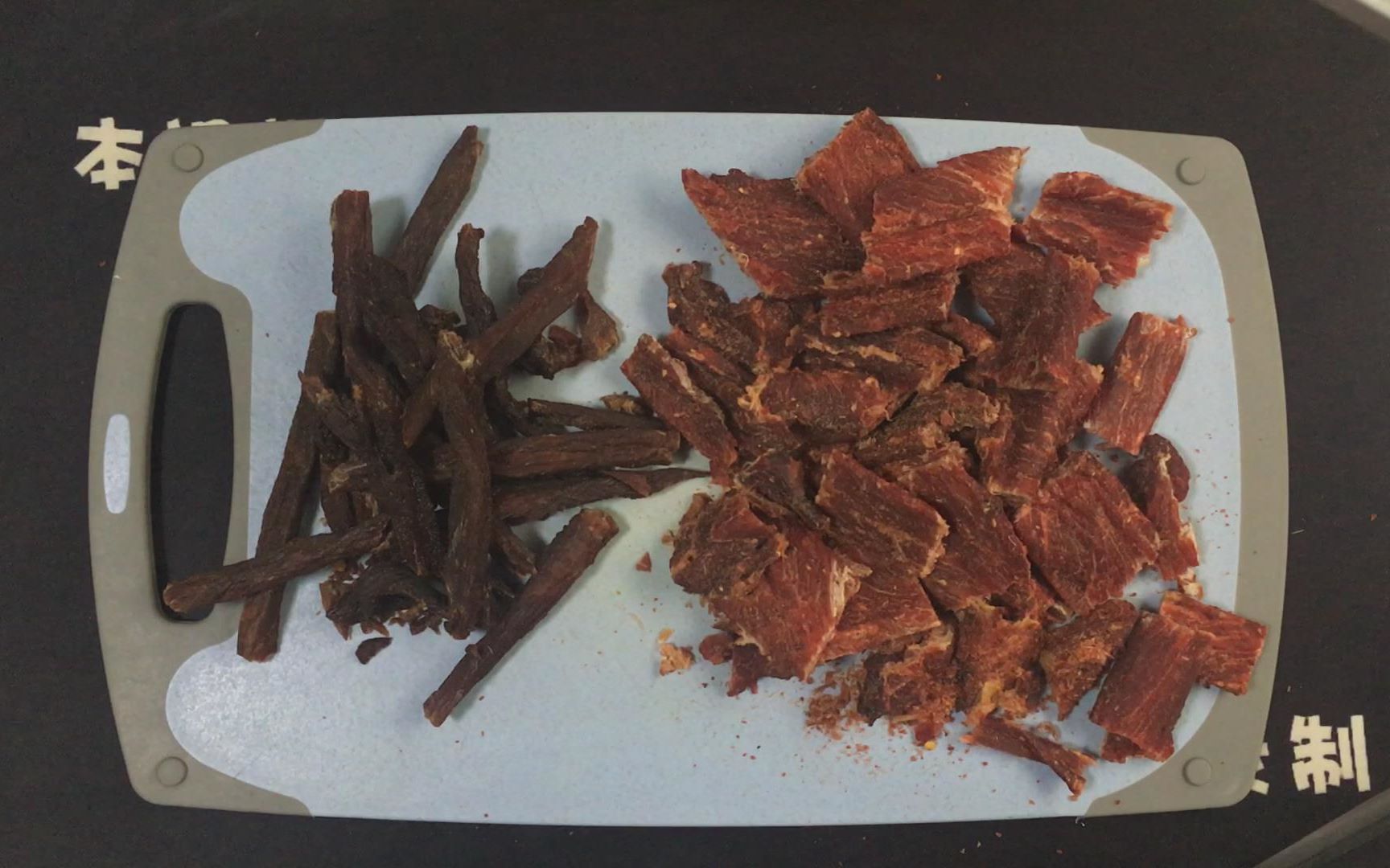 同样是风干牛肉,内蒙牛肉干和西藏牛肉干有什么的区别,一口咬下去,...