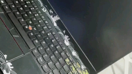 thinkpad e14开机黑屏故障