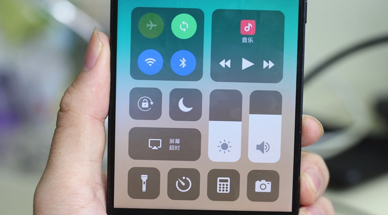 安卓秒变苹果,教你不换手机也流畅使用苹果控制中心,一分钟学会