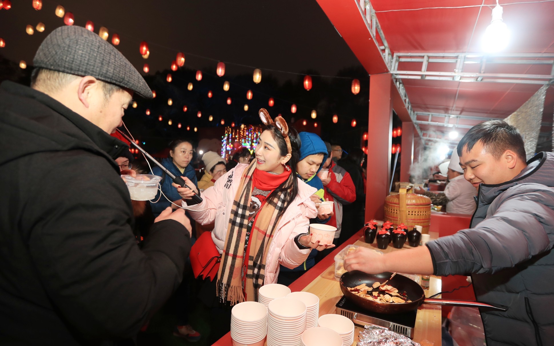 武汉第六届东湖灯会/打造湖北名片/全介绍/美食节/灯光秀/音乐节/小年...