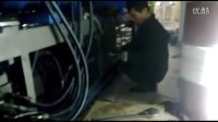 注塑机维修改造现场视频