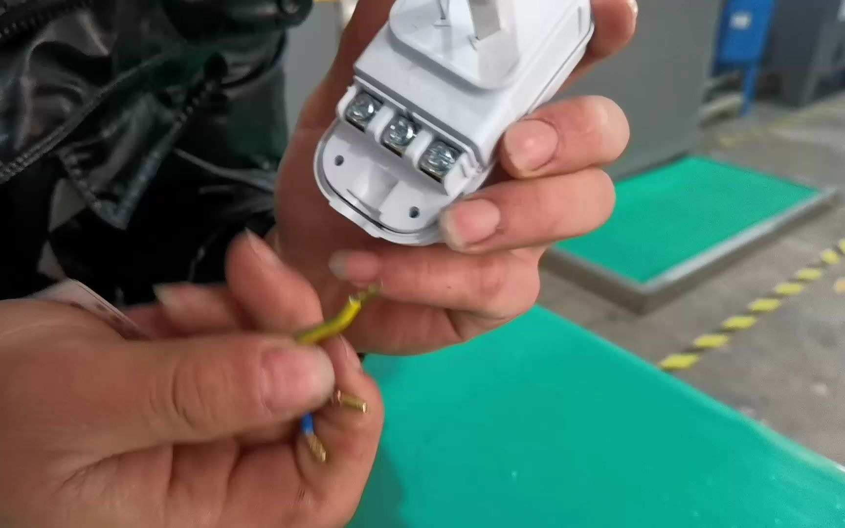 漏保插头接线视频